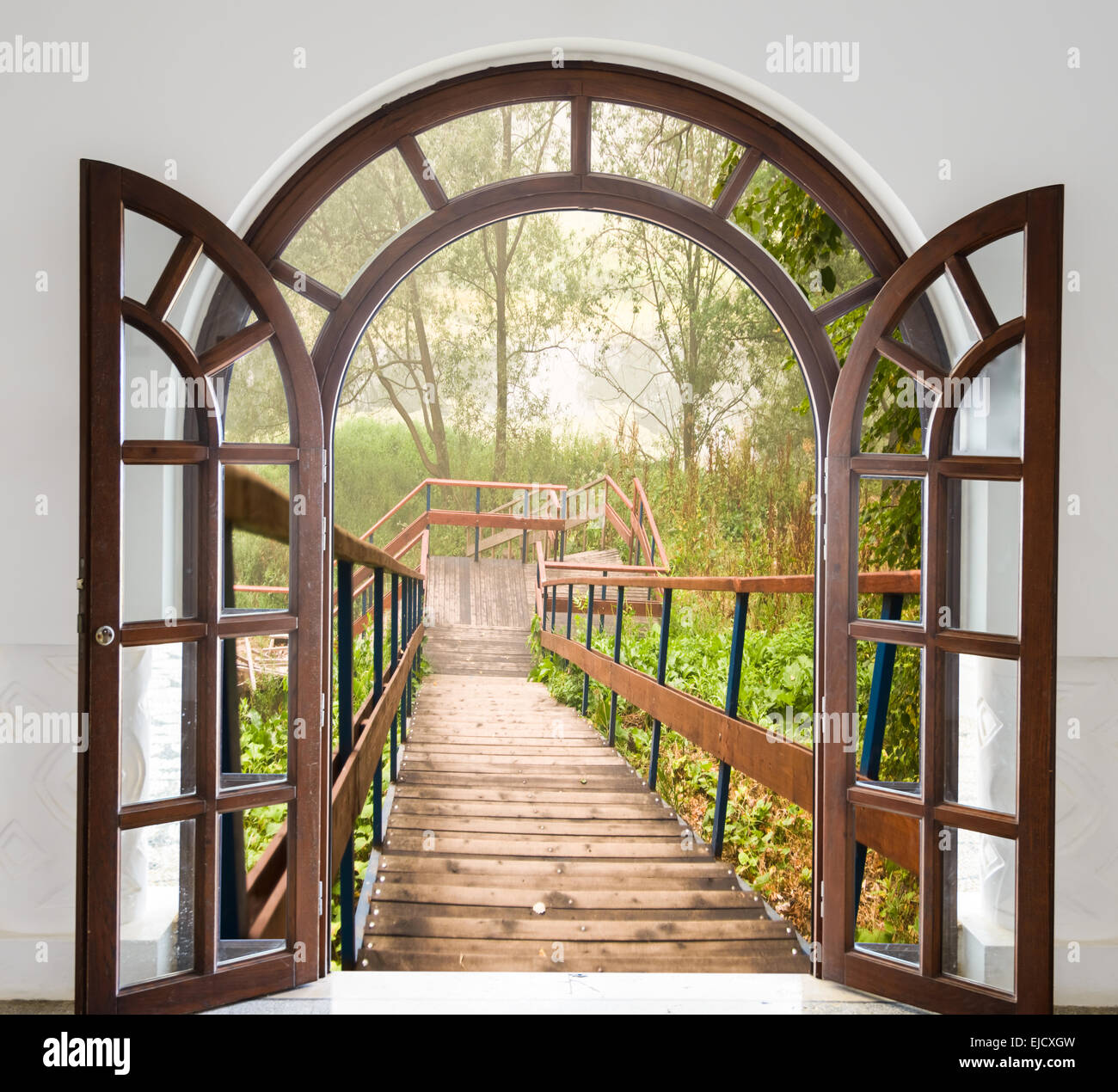 open door ladder Stock Photo - Alamy