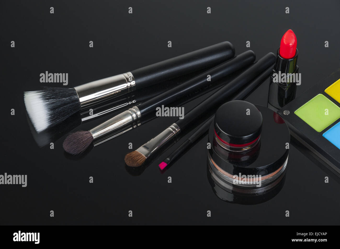 Glam set up hi-res stock photography and images - Alamy