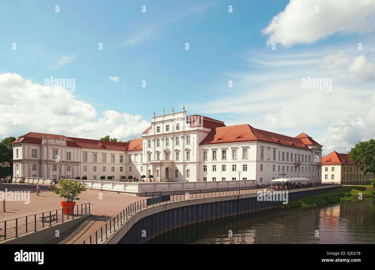 Oranienburg Castle Stock Photos & Oranienburg Castle Stock Images - Alamy