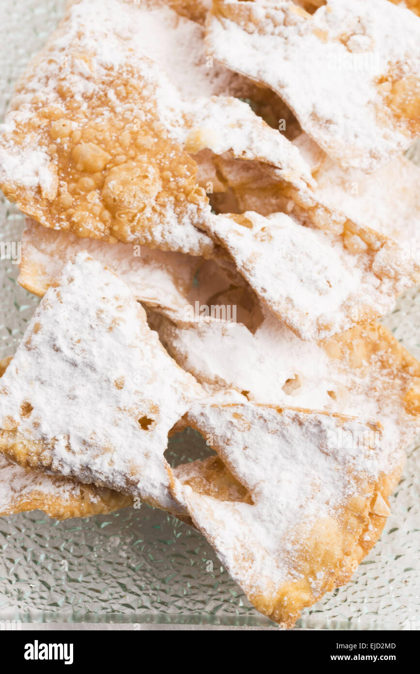 Funnel cakes at carnival hi-res stock photography and images - Alamy