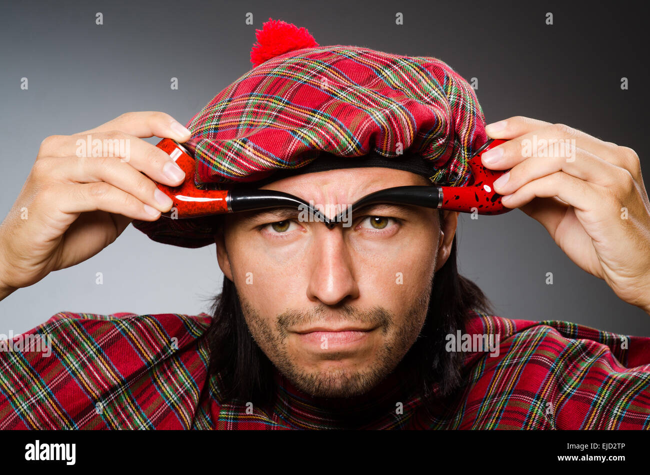 Scottish man pipe smoking hi-res stock photography and images - Alamy