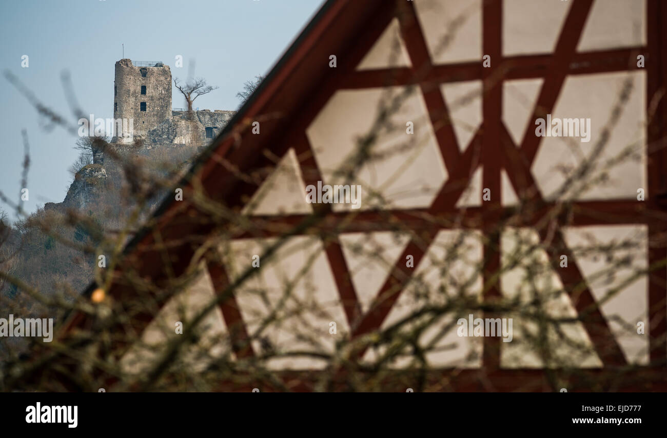 Forchheim, Germany. 23rd Mar, 2015. The castle ruin Neideck is seen ...