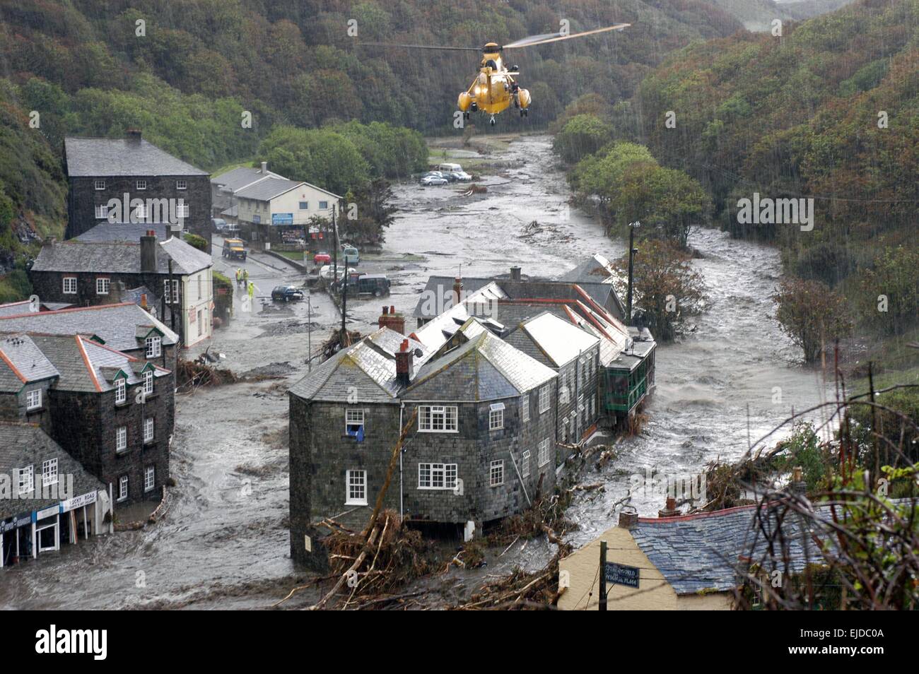 Boscastle floods emergency services scene hi-res stock photography and ...