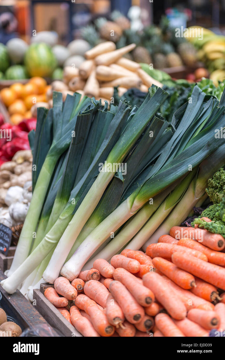 Green grocer display hi-res stock photography and images - Alamy