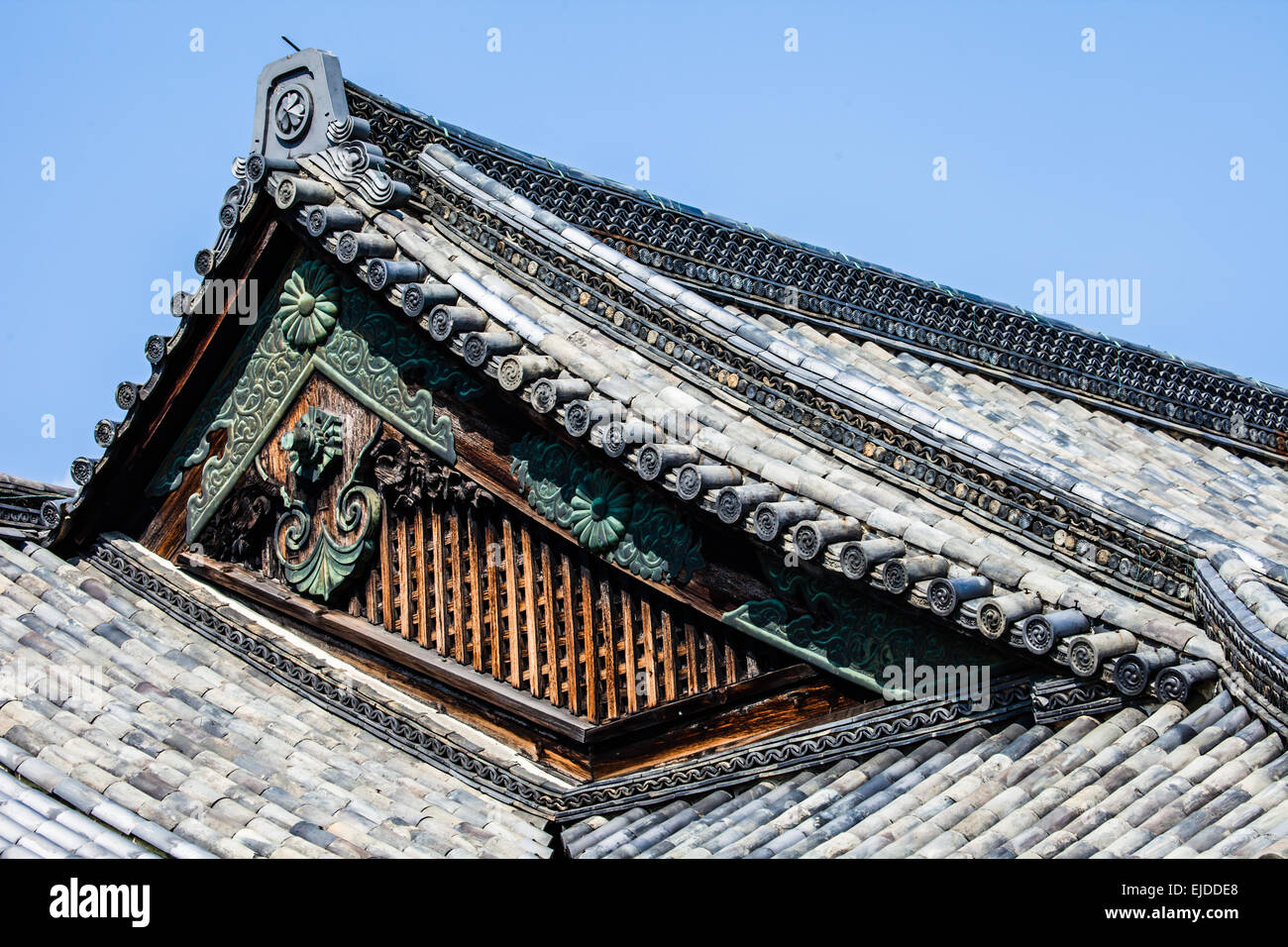 Detail of a japanese roof Stock Photo - Alamy