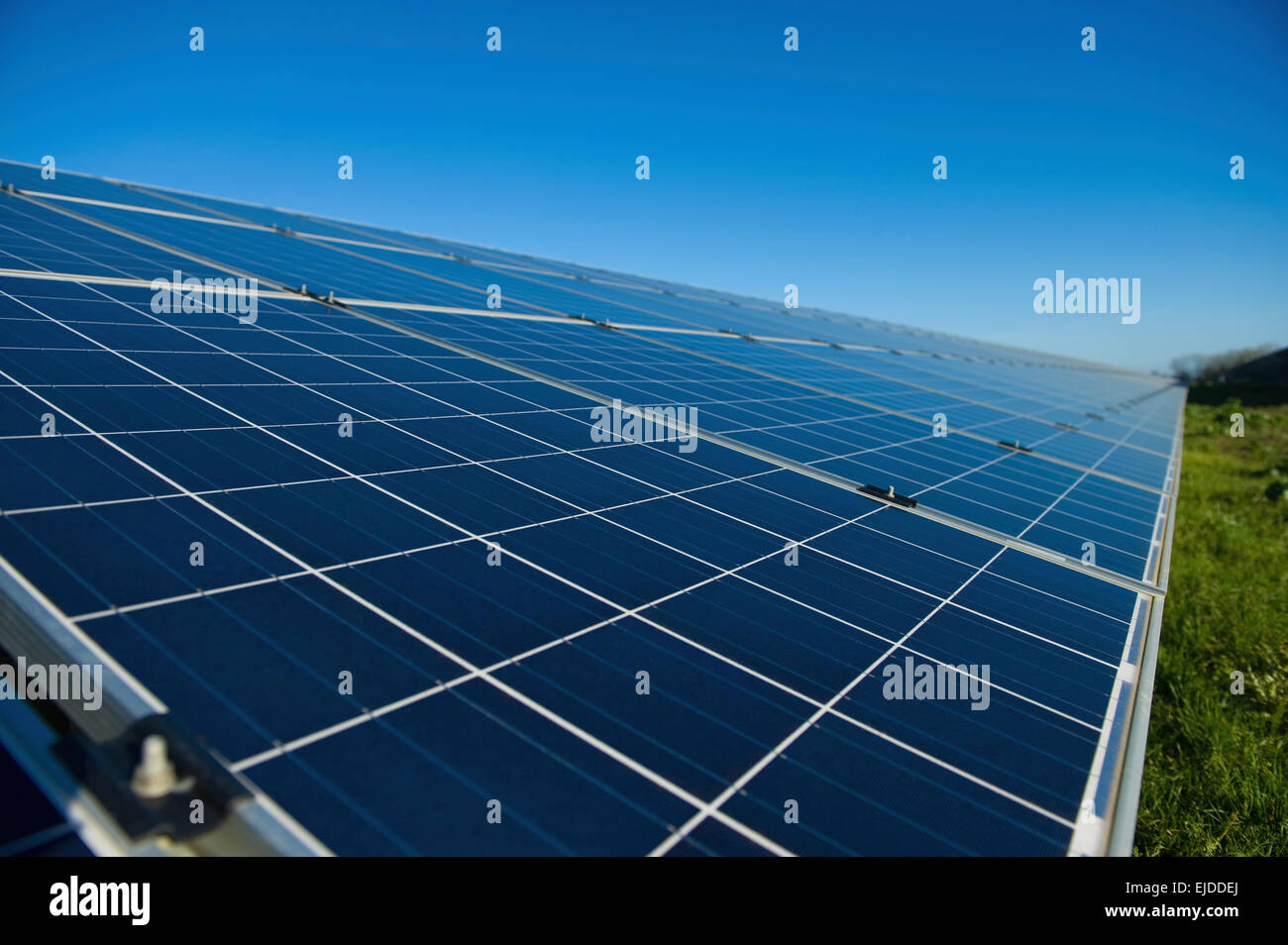 Open panels hi-res stock photography and images - Alamy