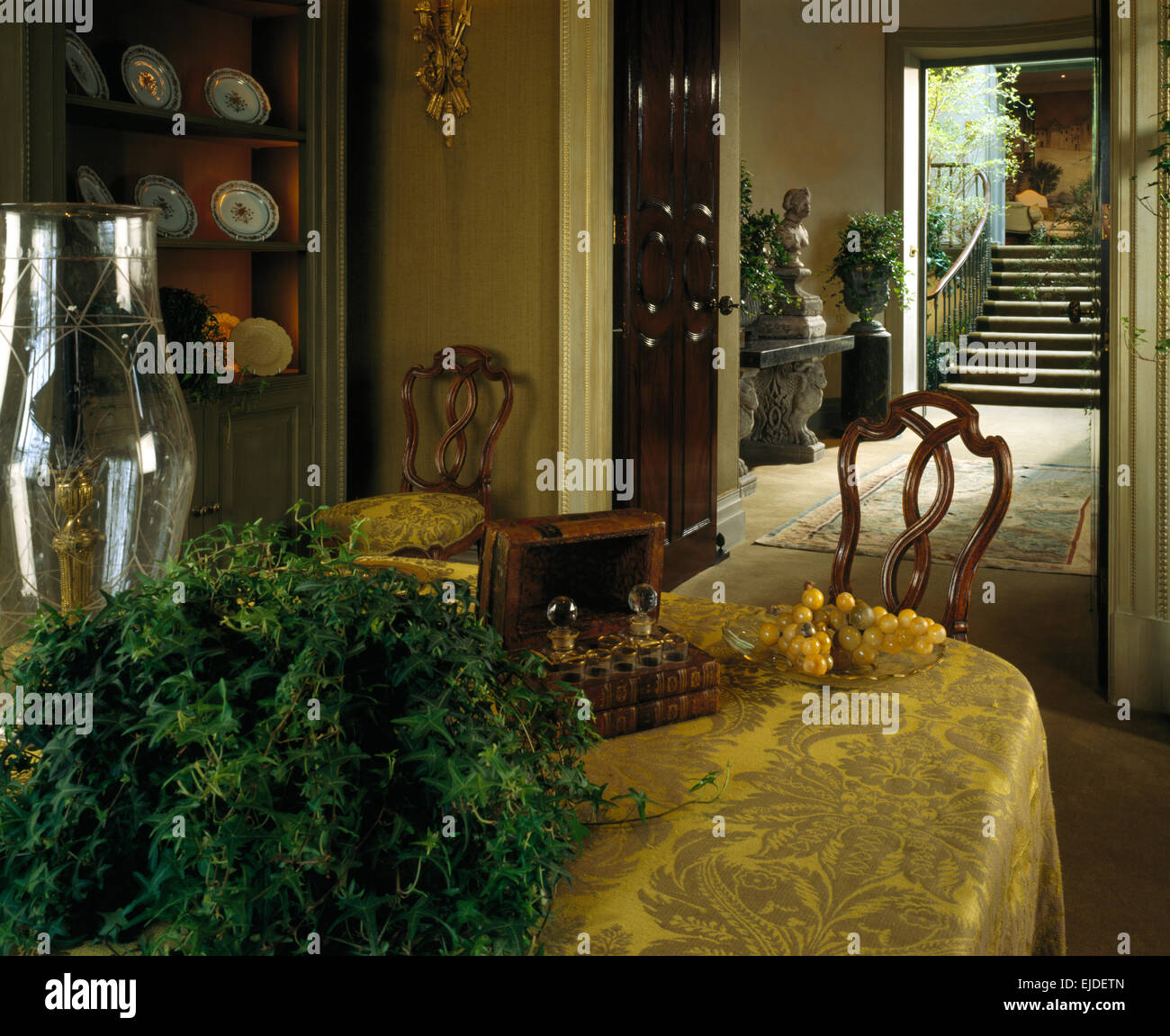 Center Table Interior Decoration High Resolution Stock Photography and ...