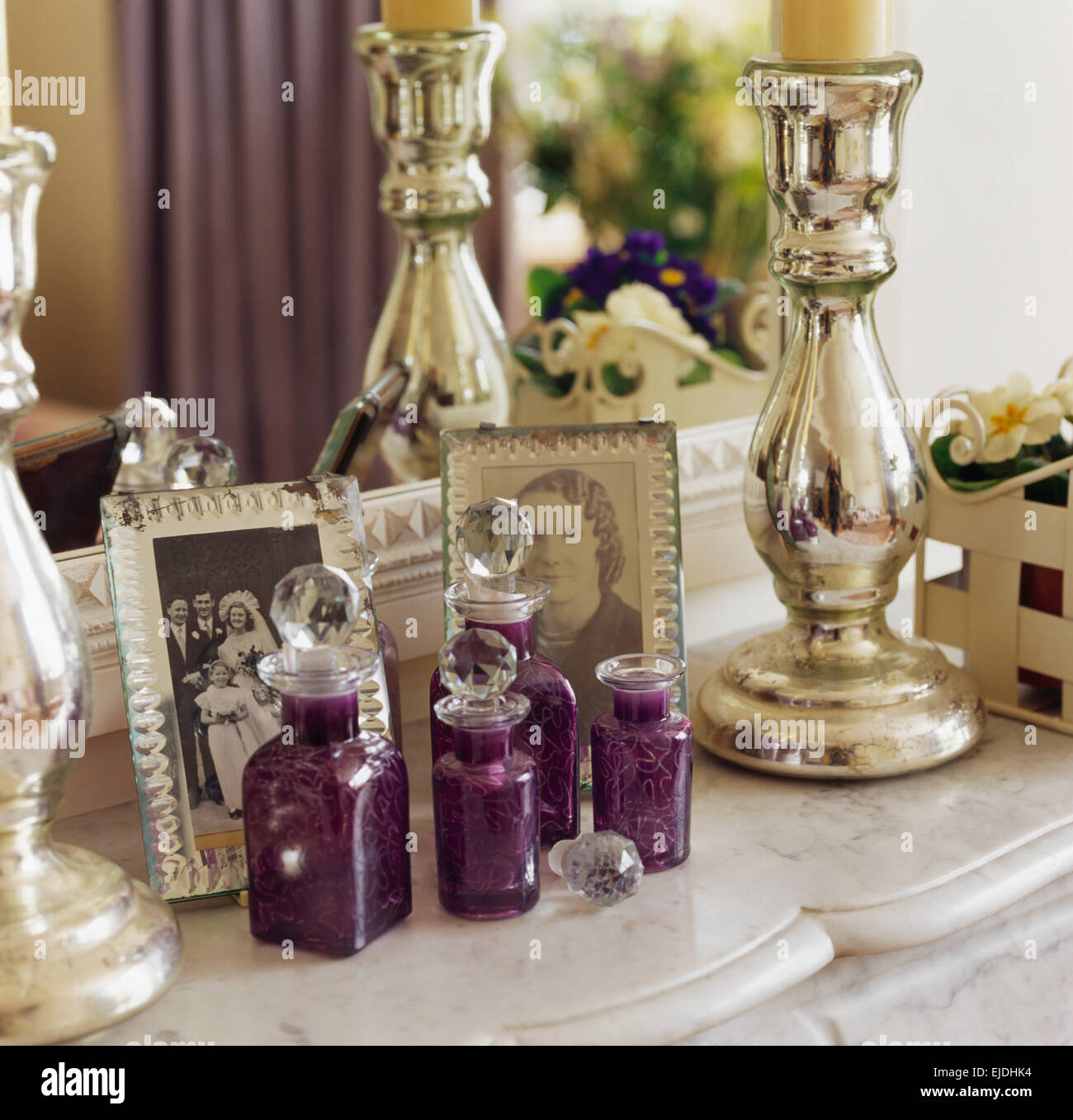 Candlesticks hi-res stock photography and images - Alamy
