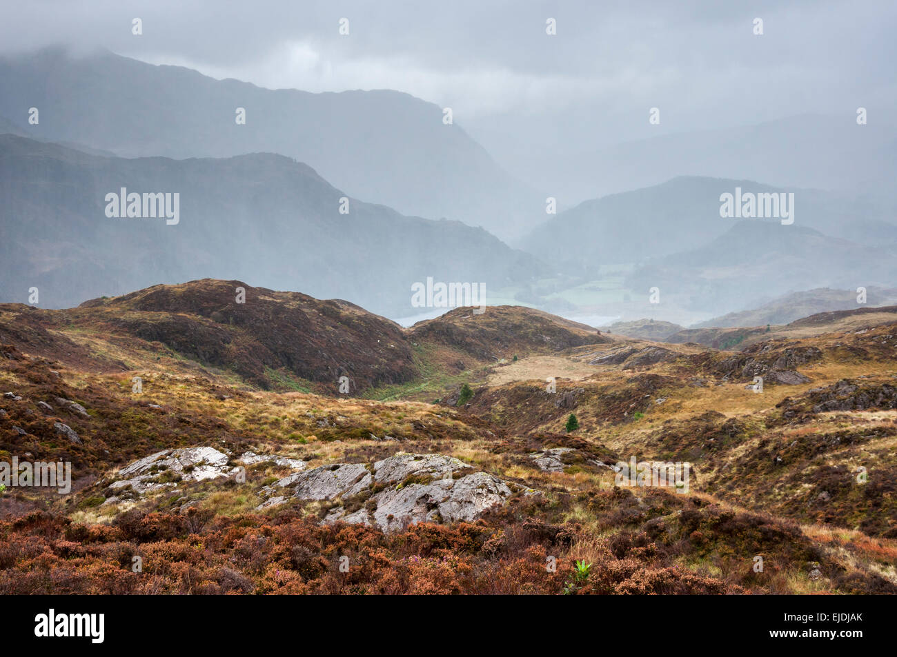Rain falling on rock hi-res stock photography and images - Alamy
