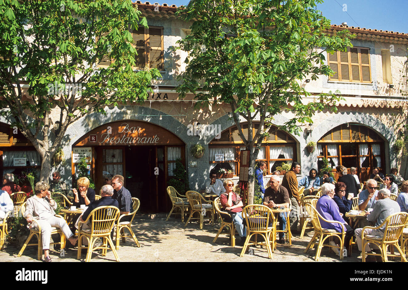 pavement cafe in Valldemossa, Majorca, Spain Stock Photo - Alamy