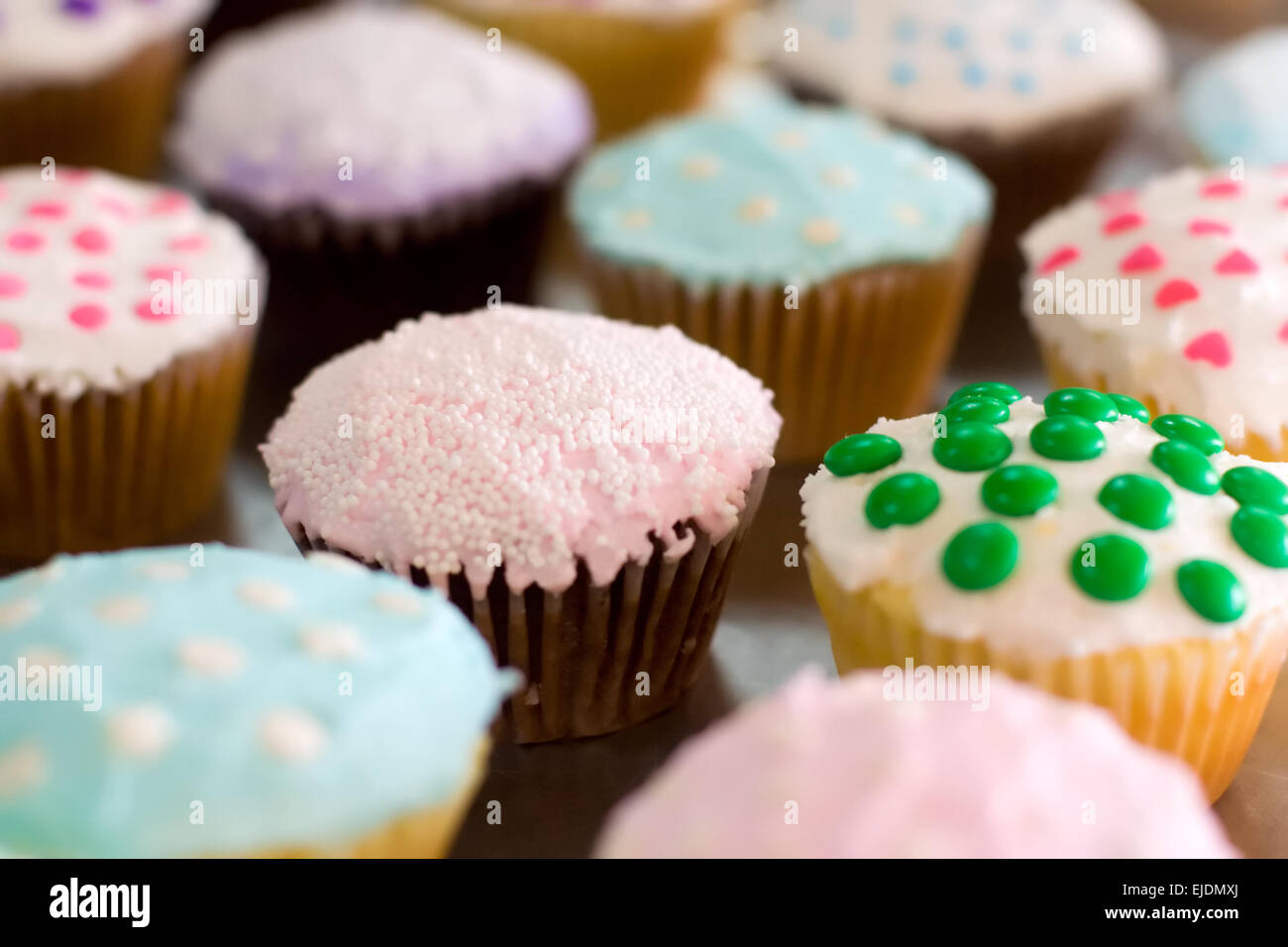 Pastel cupcakes hi-res stock photography and images - Alamy