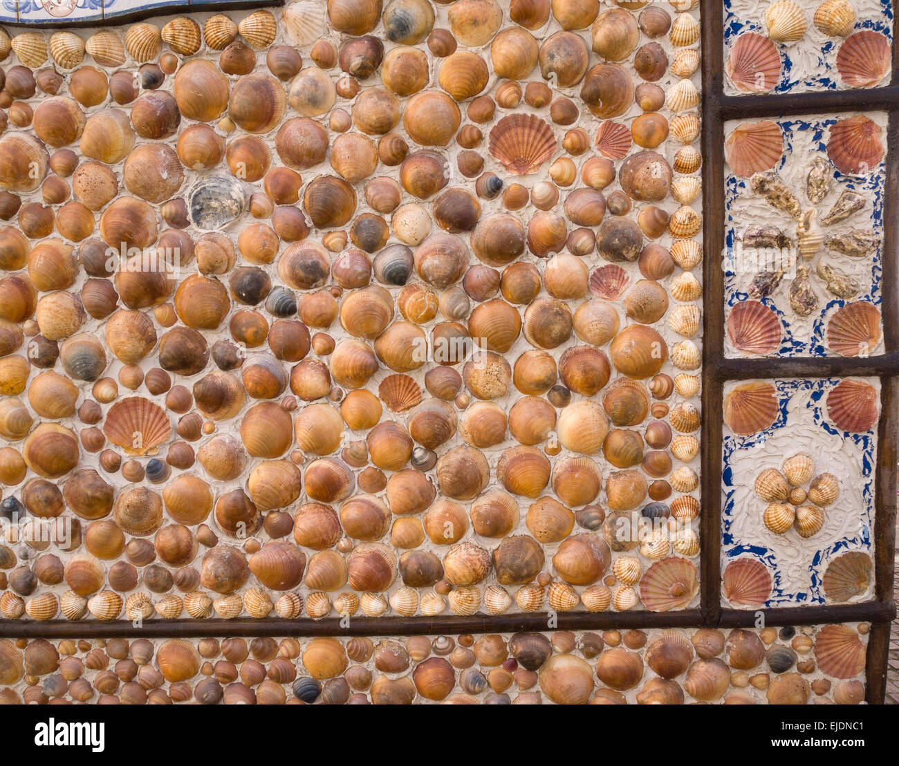 Wall decorated hi-res stock photography and images - Alamy