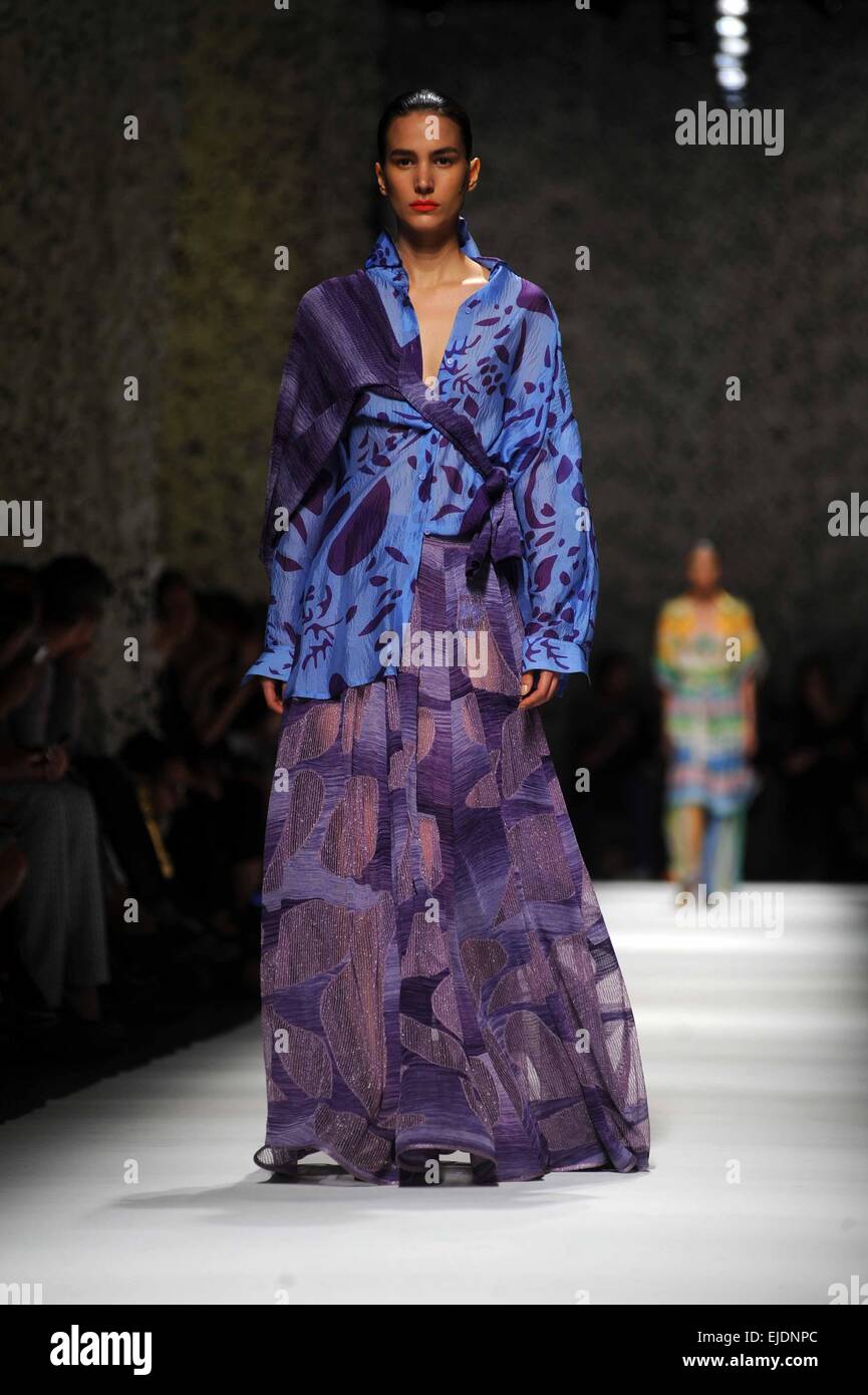 Milan Fashion Week Spring/Summer 2015 - Missoni - Catwalk Featuring ...