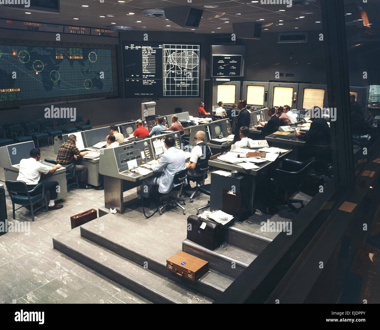Nasa control room hi-res stock photography and images - Alamy