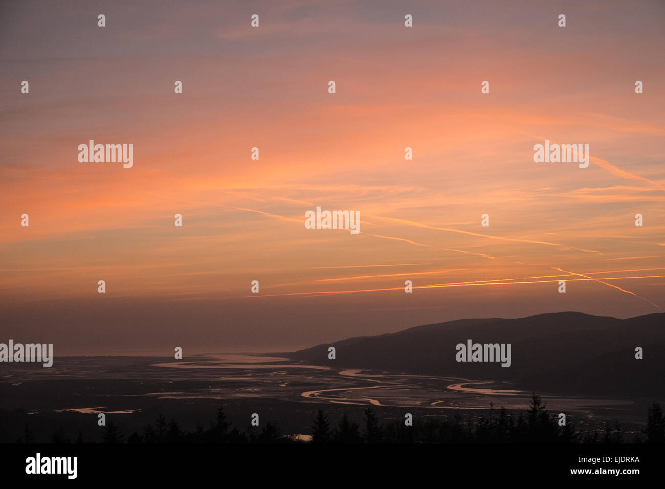 River Dyfi Estuary and Aberdyfi/Aberdovey village at mouth at sunset ...