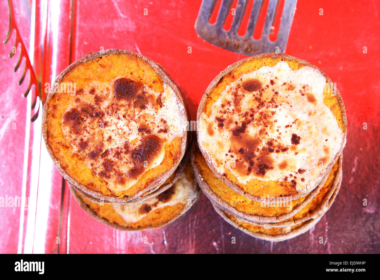 Small round cheese hi-res stock photography and images - Alamy