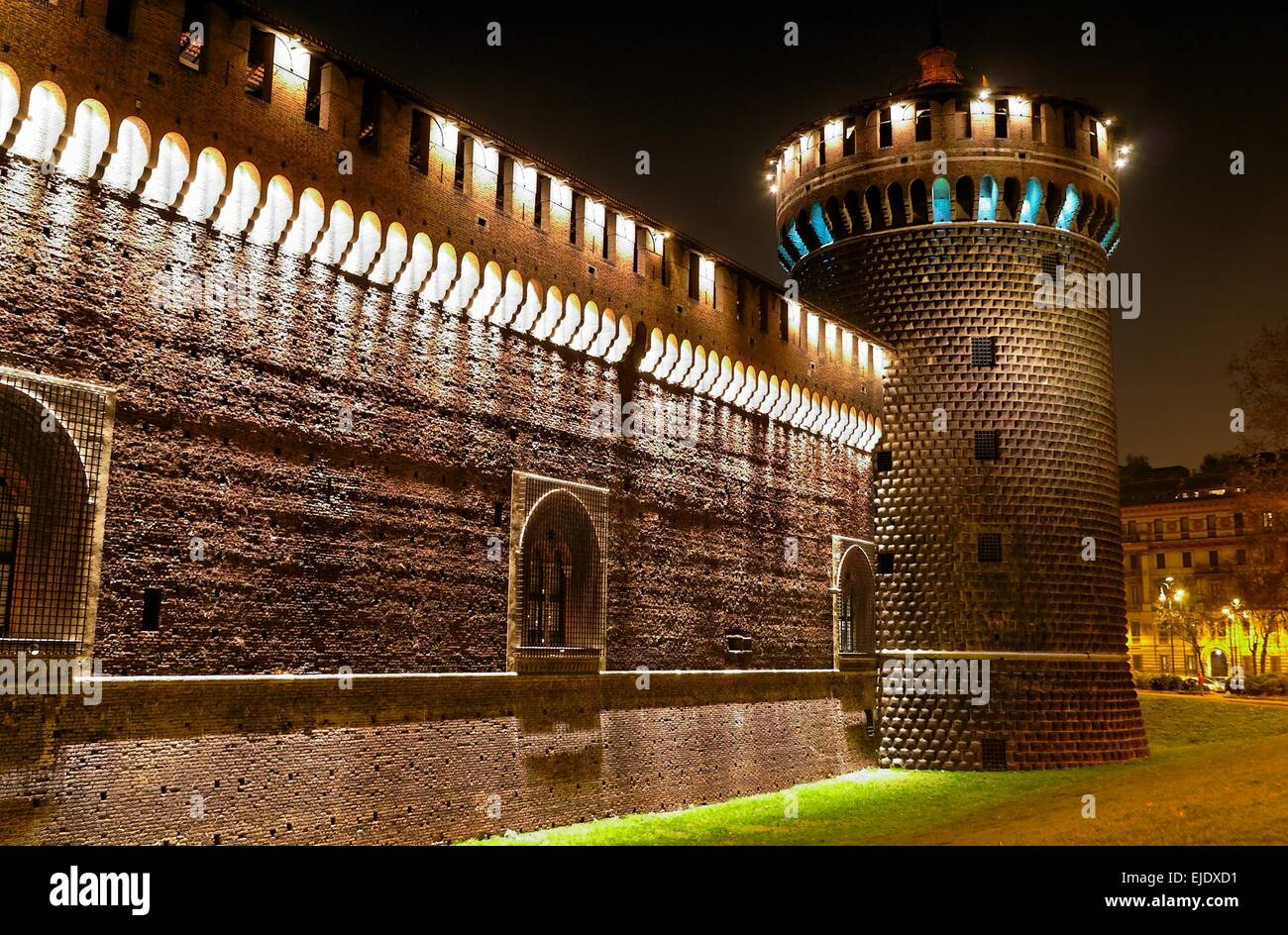 Milan medieval architecture hi-res stock photography and images - Alamy