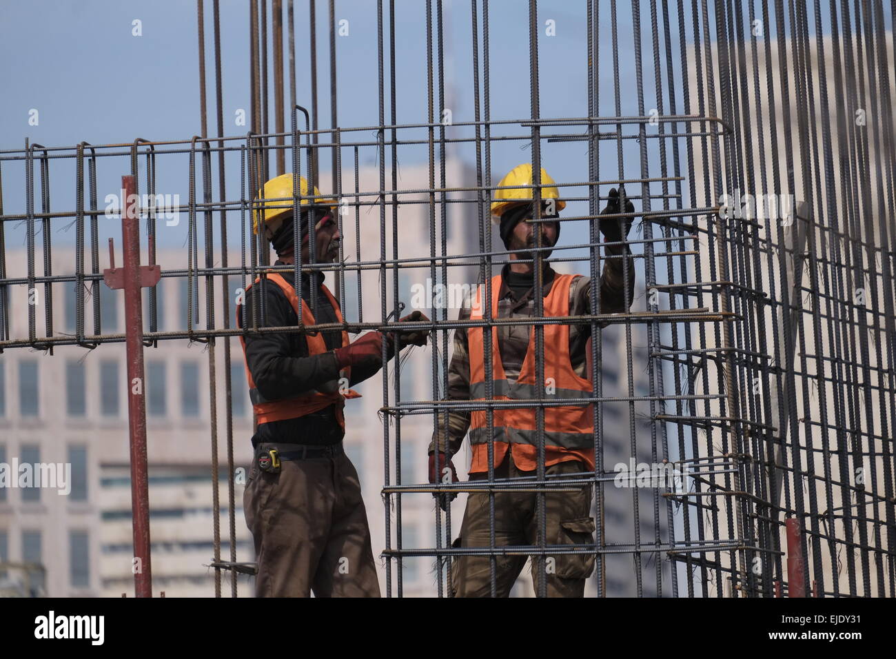 Arab workers in a construction site in Jerusalem Israel Stock Photo - Alamy
