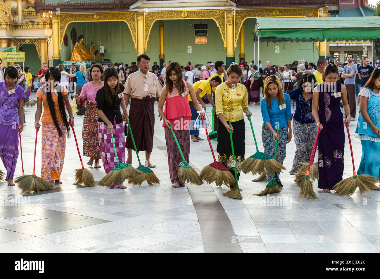Shwedagon Pagoda, ceremonial sweep Stock Photo - Alamy