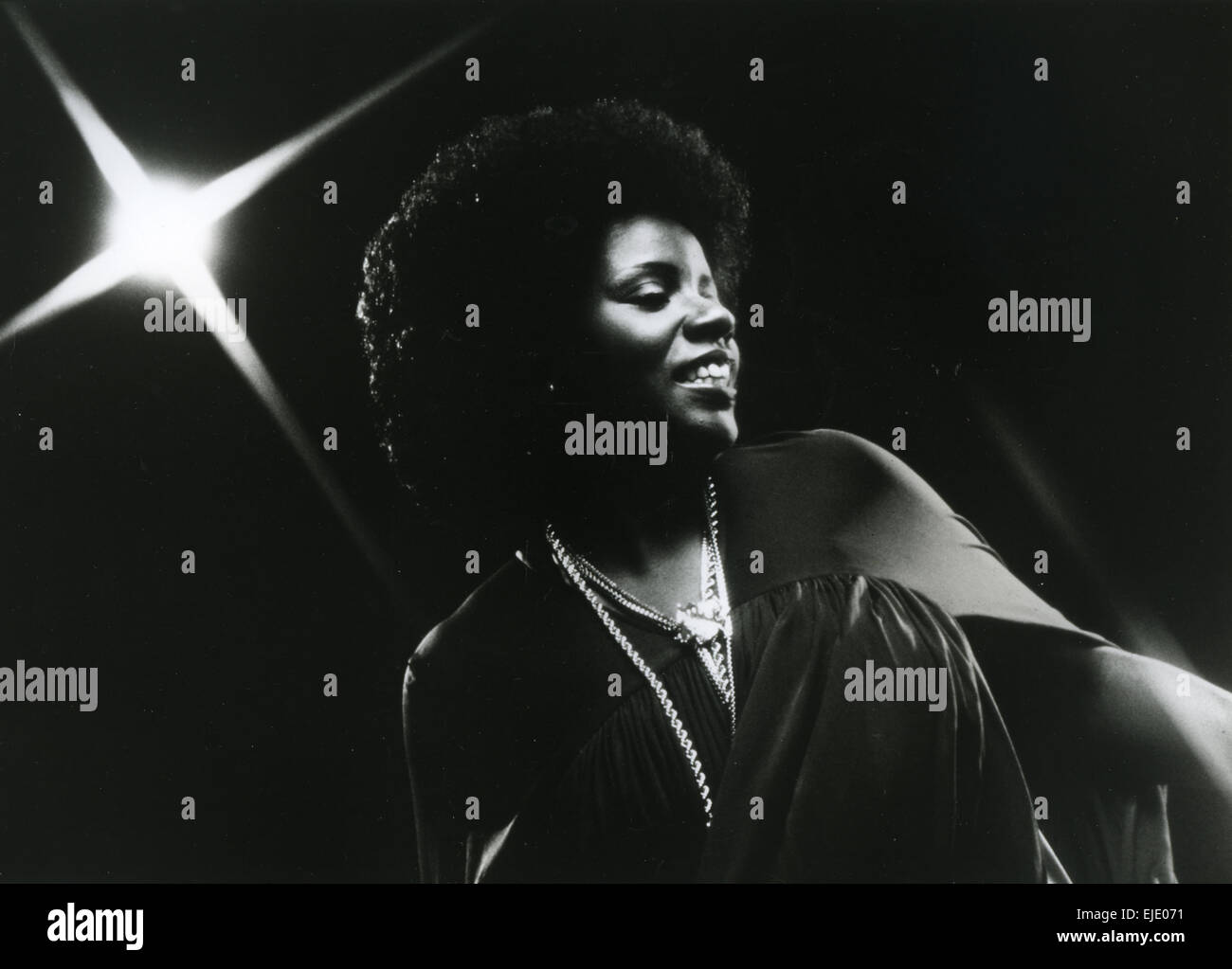 GLORIA GAYNOR Promotional photo of US singer about 1975 Stock Photo - Alamy