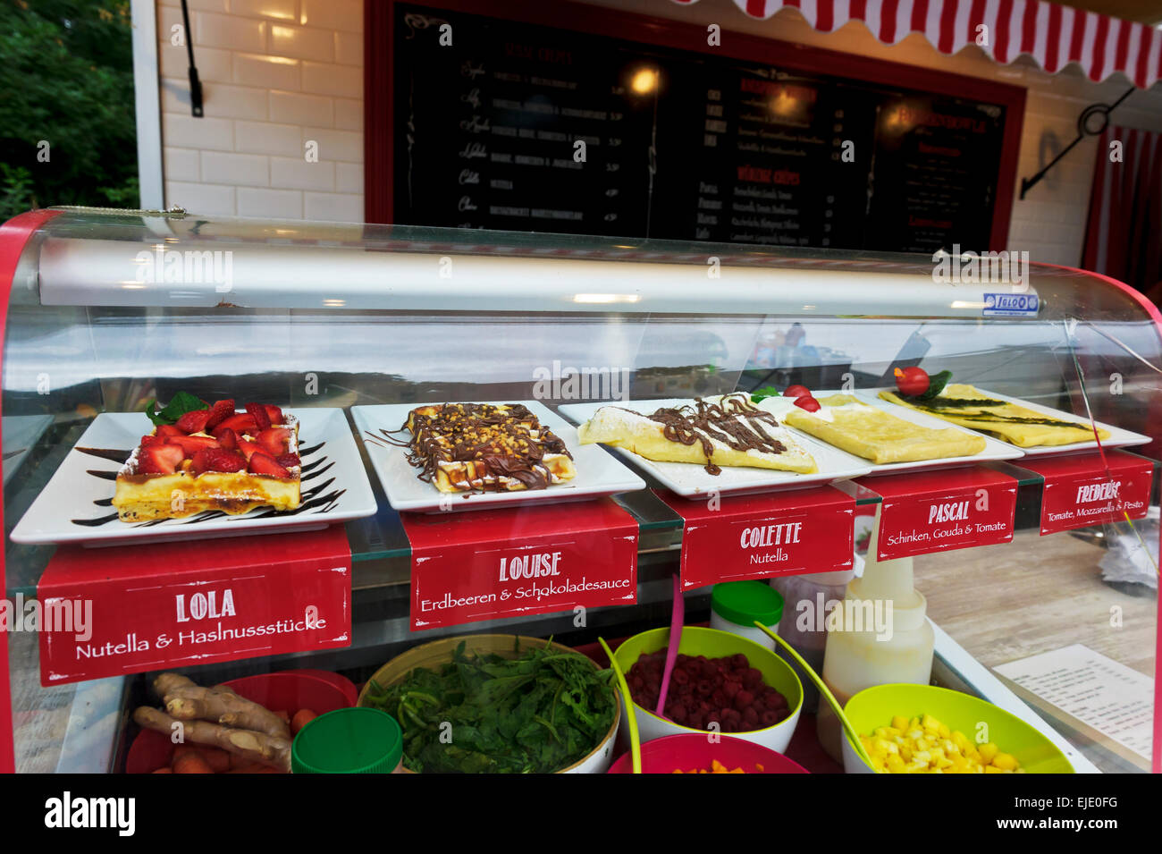 Vienna beer hall hi-res stock photography and images - Alamy