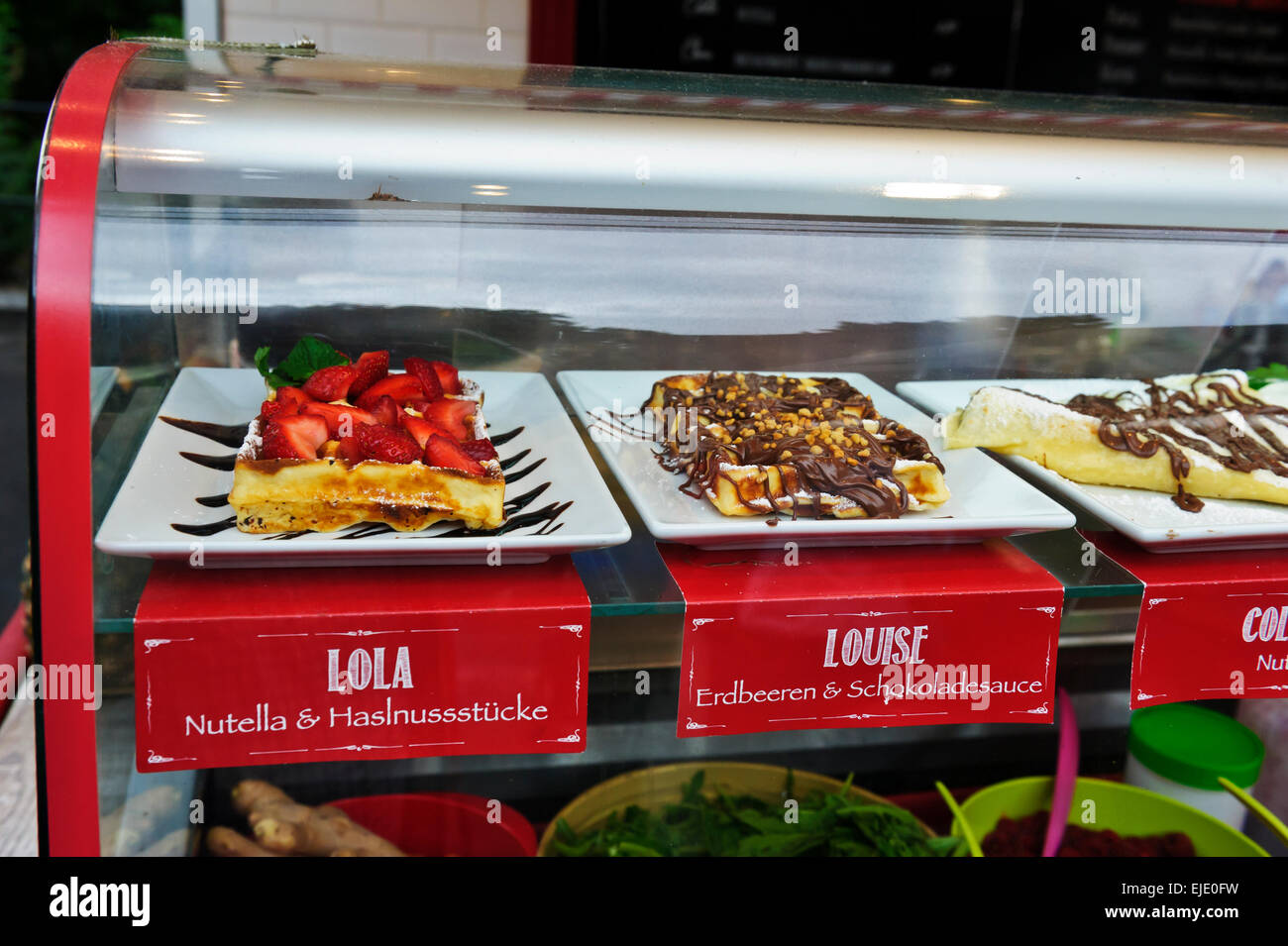 Vienna beer hall hi-res stock photography and images - Alamy