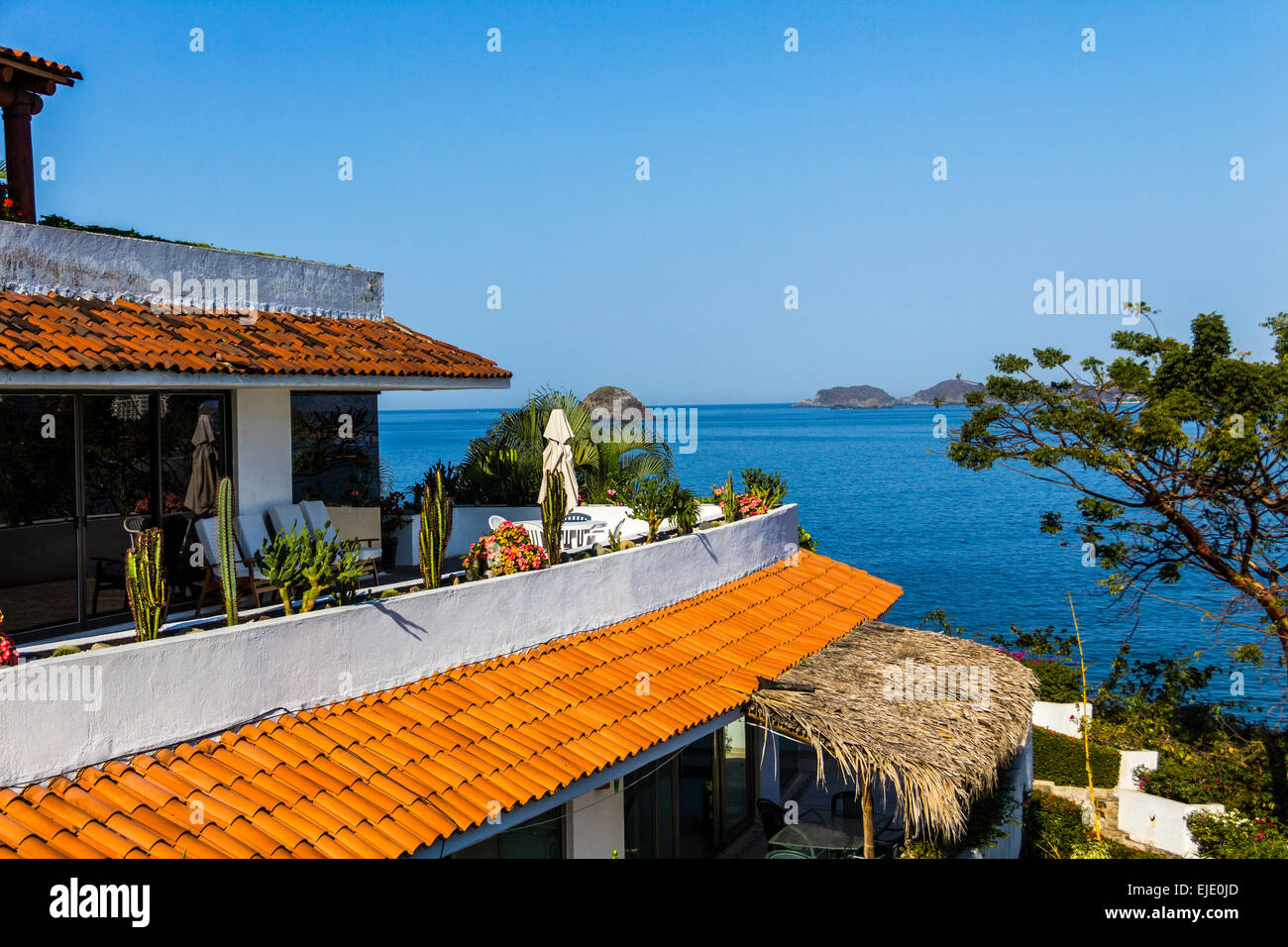 Mexico house tile hi-res stock photography and images - Alamy