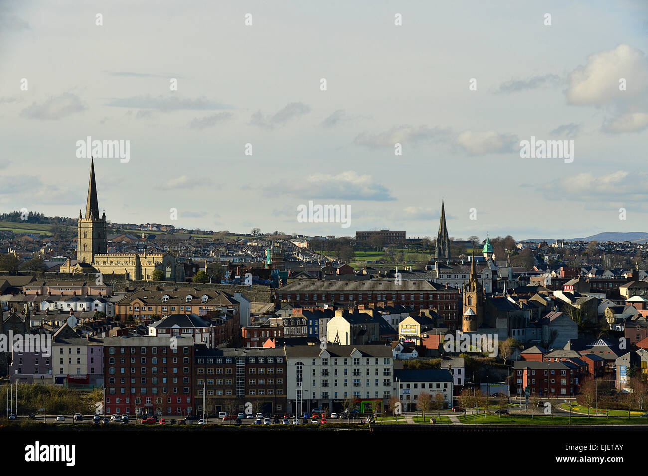 Derry Skyline Stock Photos & Derry Skyline Stock Images - Alamy