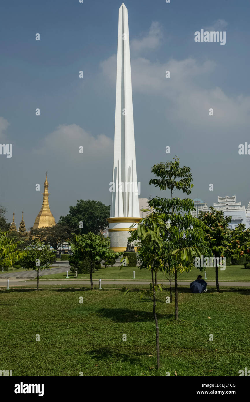 Yangon street scenes, Independence Square Stock Photo - Alamy