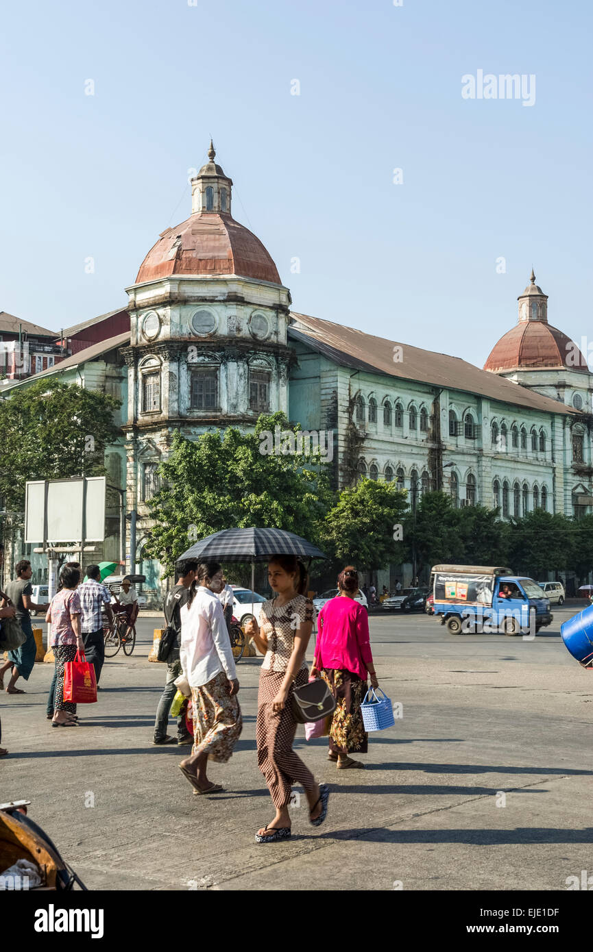 Yangon street scenes Stock Photo - Alamy