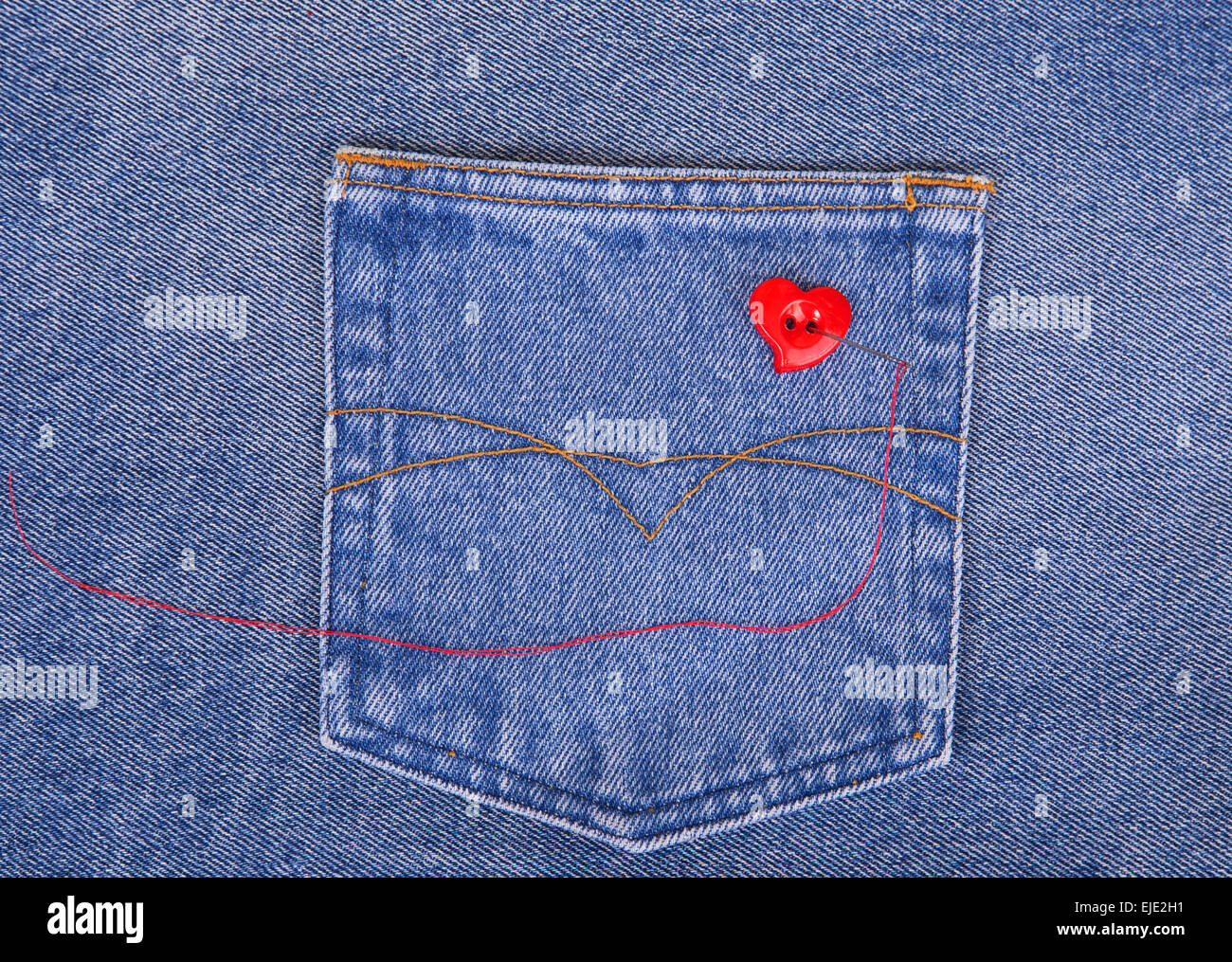 Needle and thread patch hi-res stock photography and images - Alamy