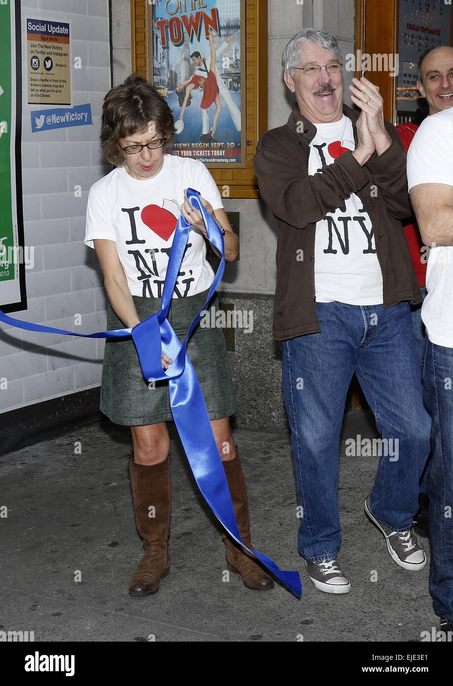 Ribbon cutting ceremony at the Lyric Theatre with the cast of Broadway ...