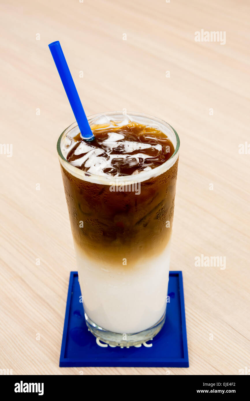 Cup of iced cafe latte coffee Stock Photo - Alamy