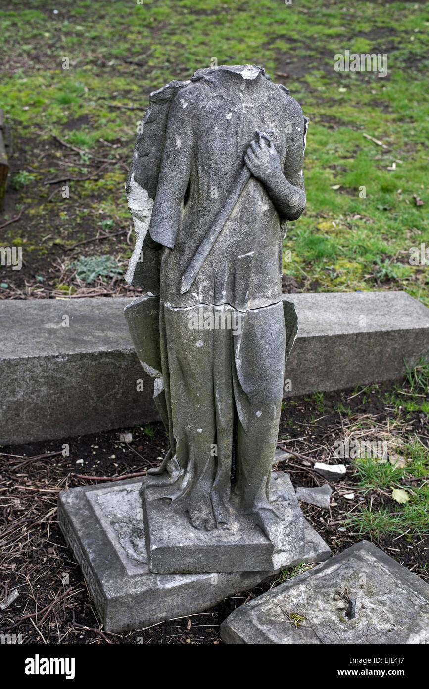 Statue broken arm High Resolution Stock Photography and Images - Alamy