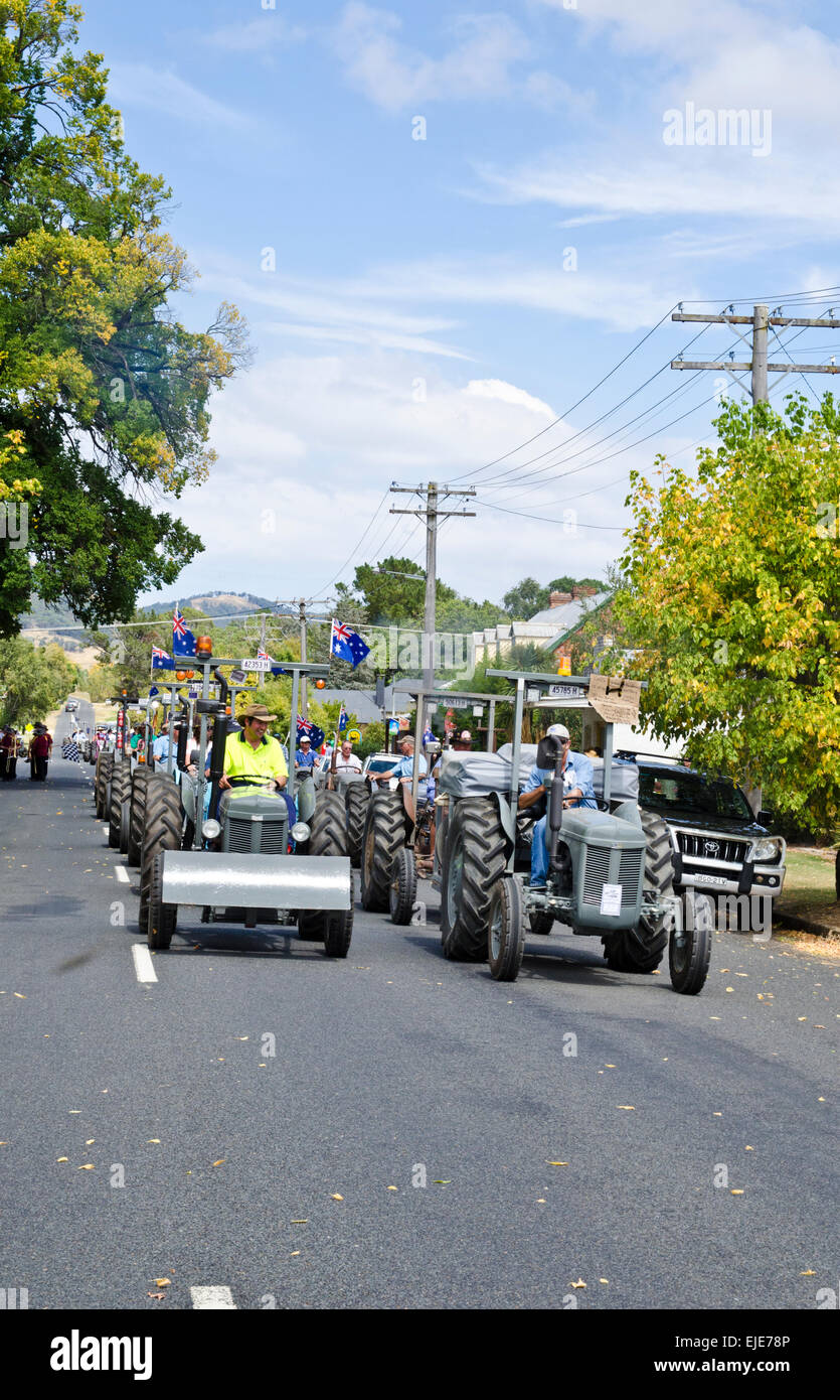 Muster parade hi-res stock photography and images - Alamy