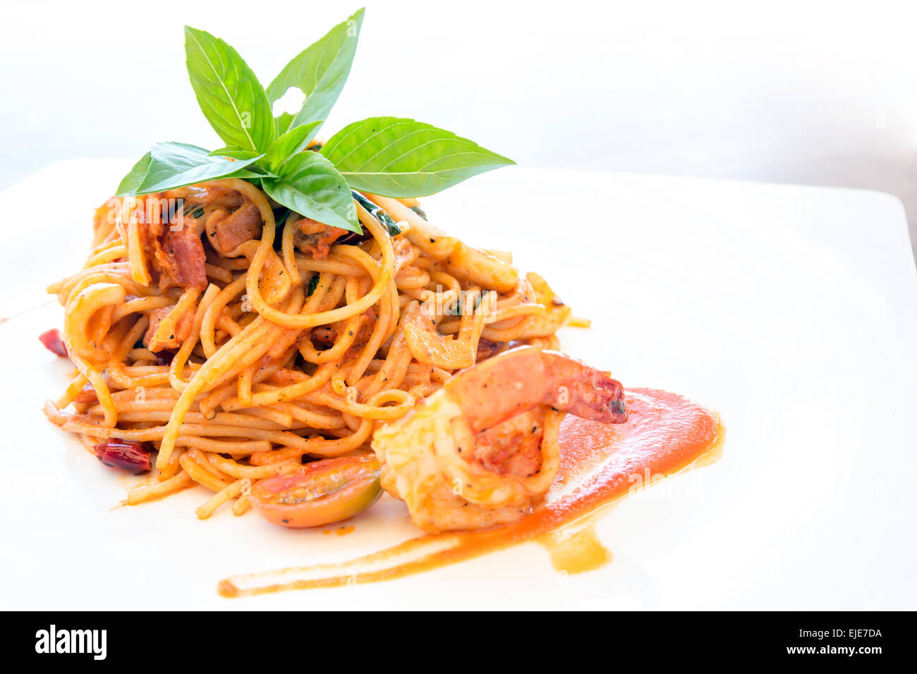 Seafood spaghetti tiger prawn meal Cut Out Stock Images & Pictures - Alamy