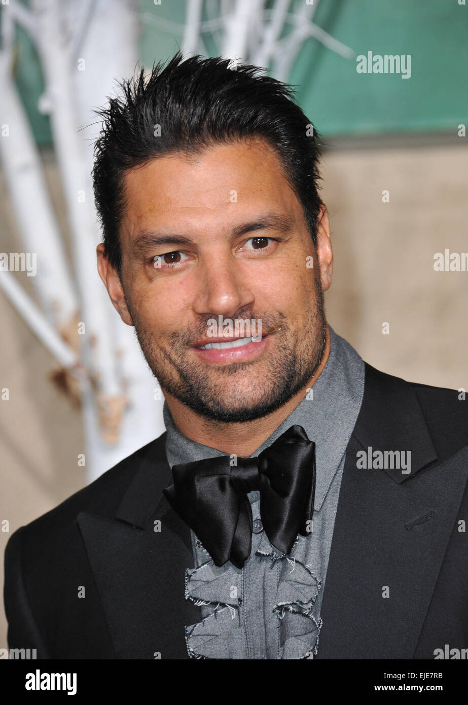 LOS ANGELES, CA - DECEMBER 9, 2014: Manu Bennett at the Los Angeles ...