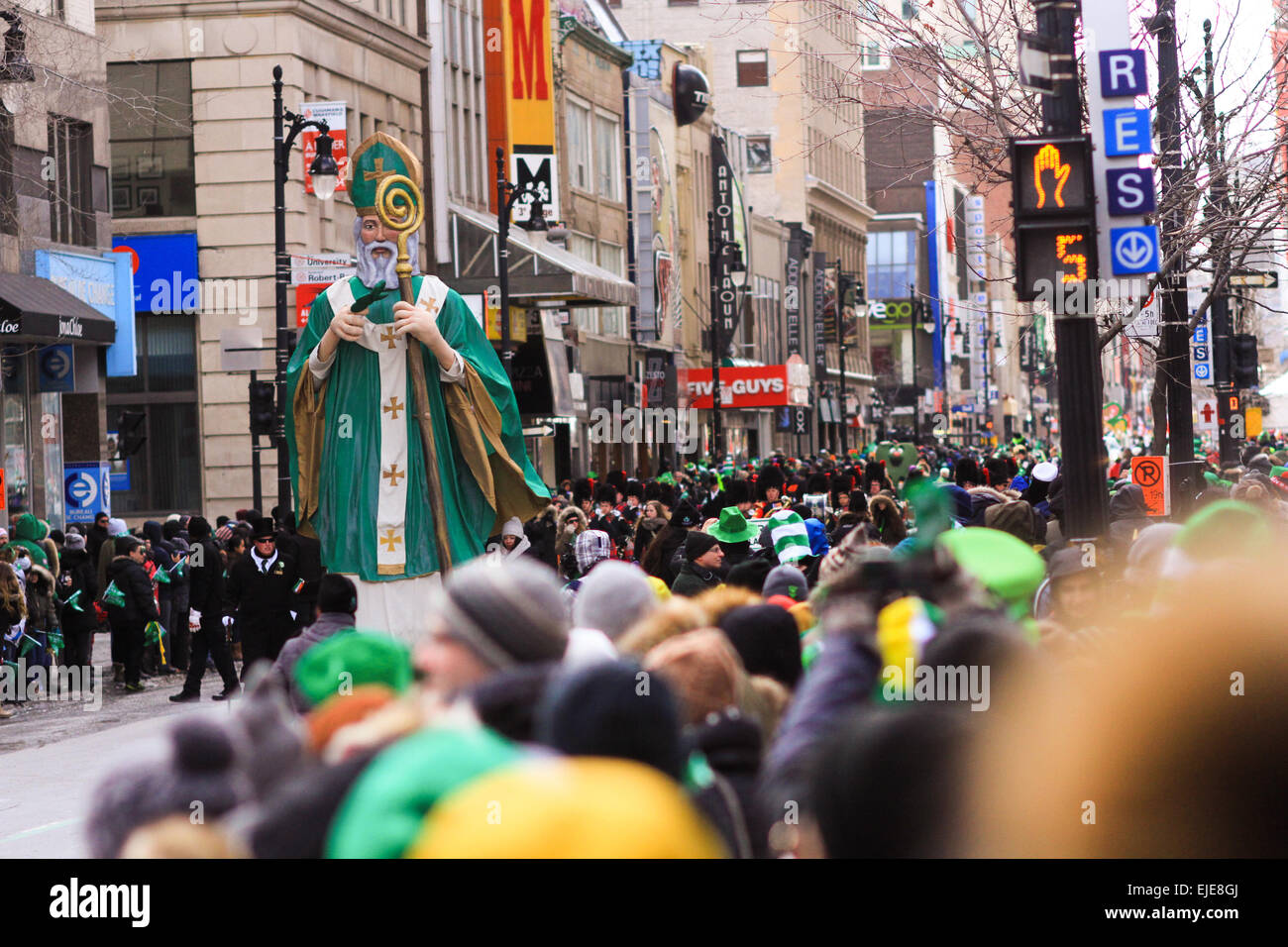 St patricks day parade float hi-res stock photography and images - Alamy