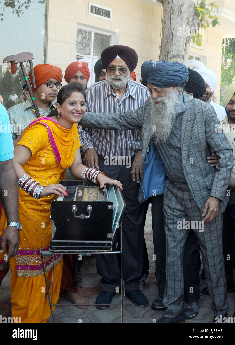 Patiala, India. 25th Mar, 2015. The world's oldest marathon runner ...