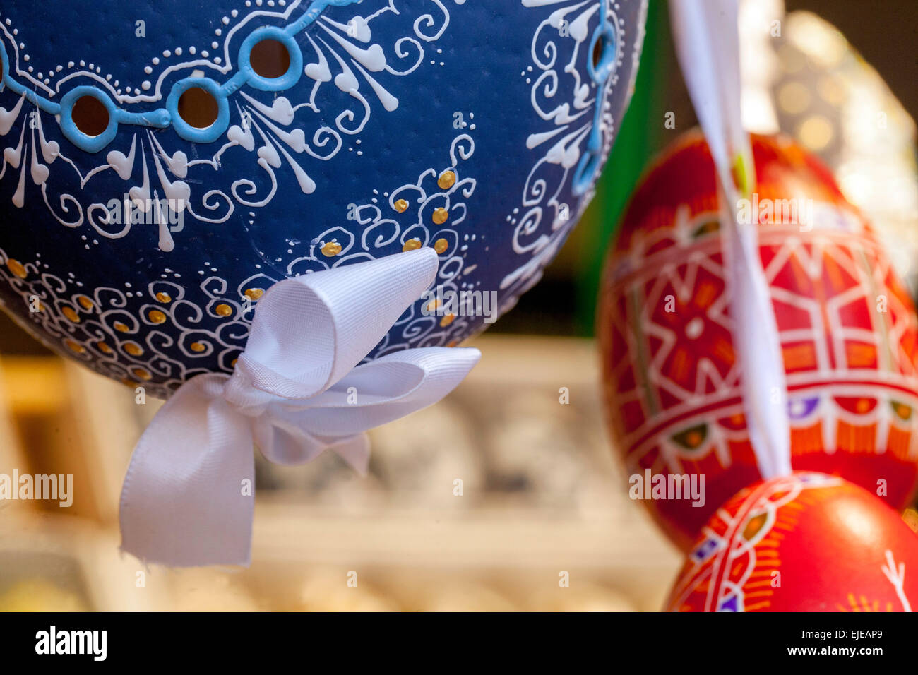 Ostrich egg art hi-res stock photography and images - Alamy