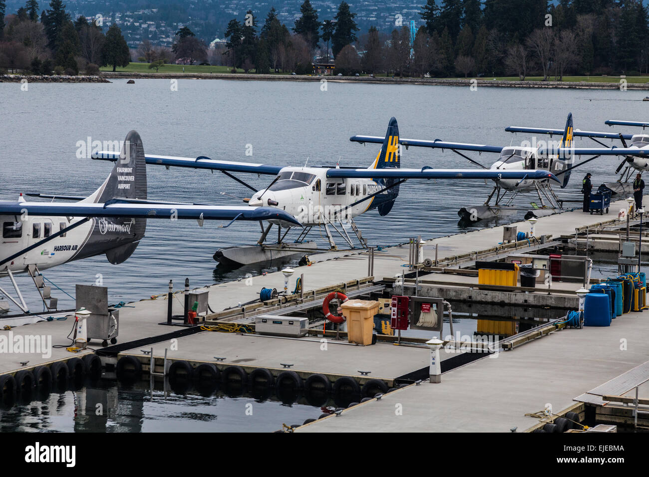 Float planes hi-res stock photography and images - Alamy