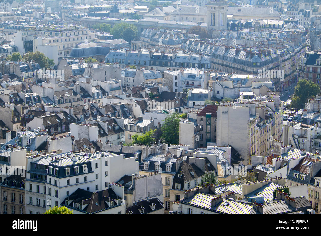 Paris rooftops hi-res stock photography and images - Alamy