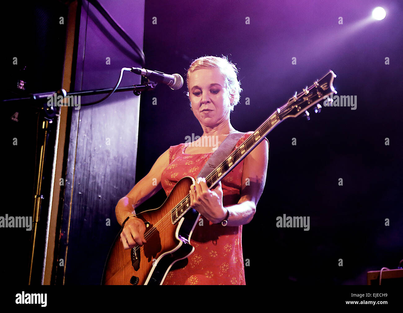 Throwing Muses perform at Manchester Academy Featuring: Kristin Hersh ...