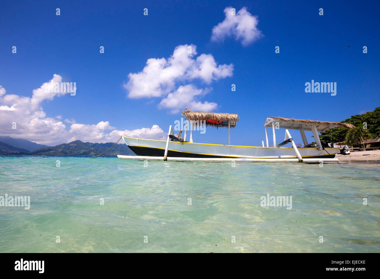 Long Tail Boat on Tropical Beach, Gili island, Bali Stock Photo - Alamy