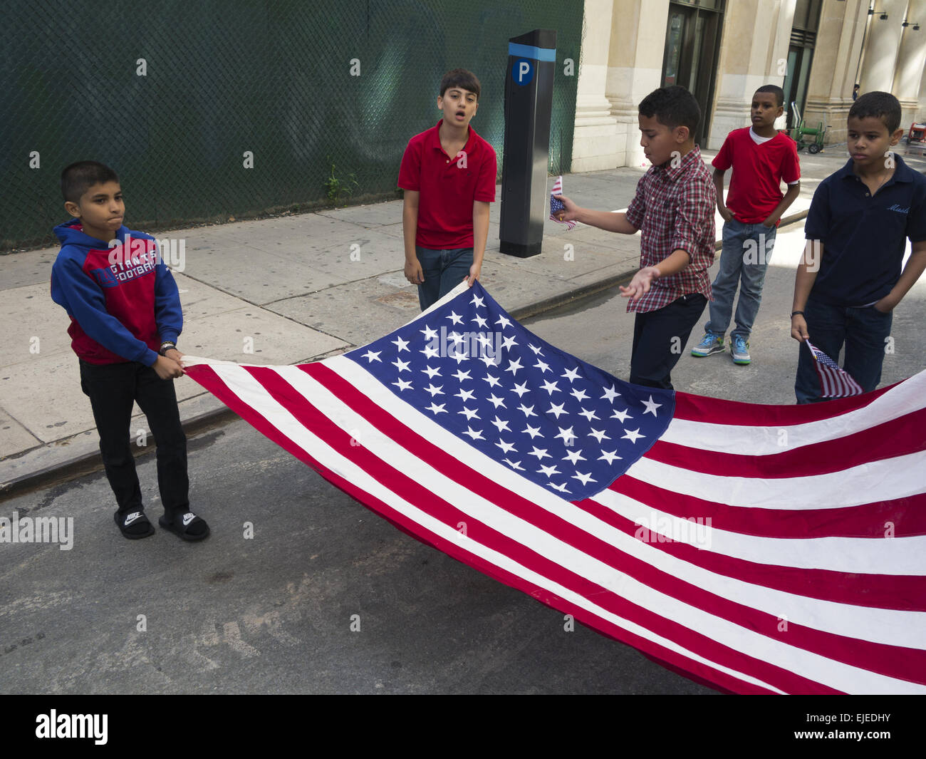 Muslim Parade America Flag Stock Photos & Muslim Parade America Flag ...