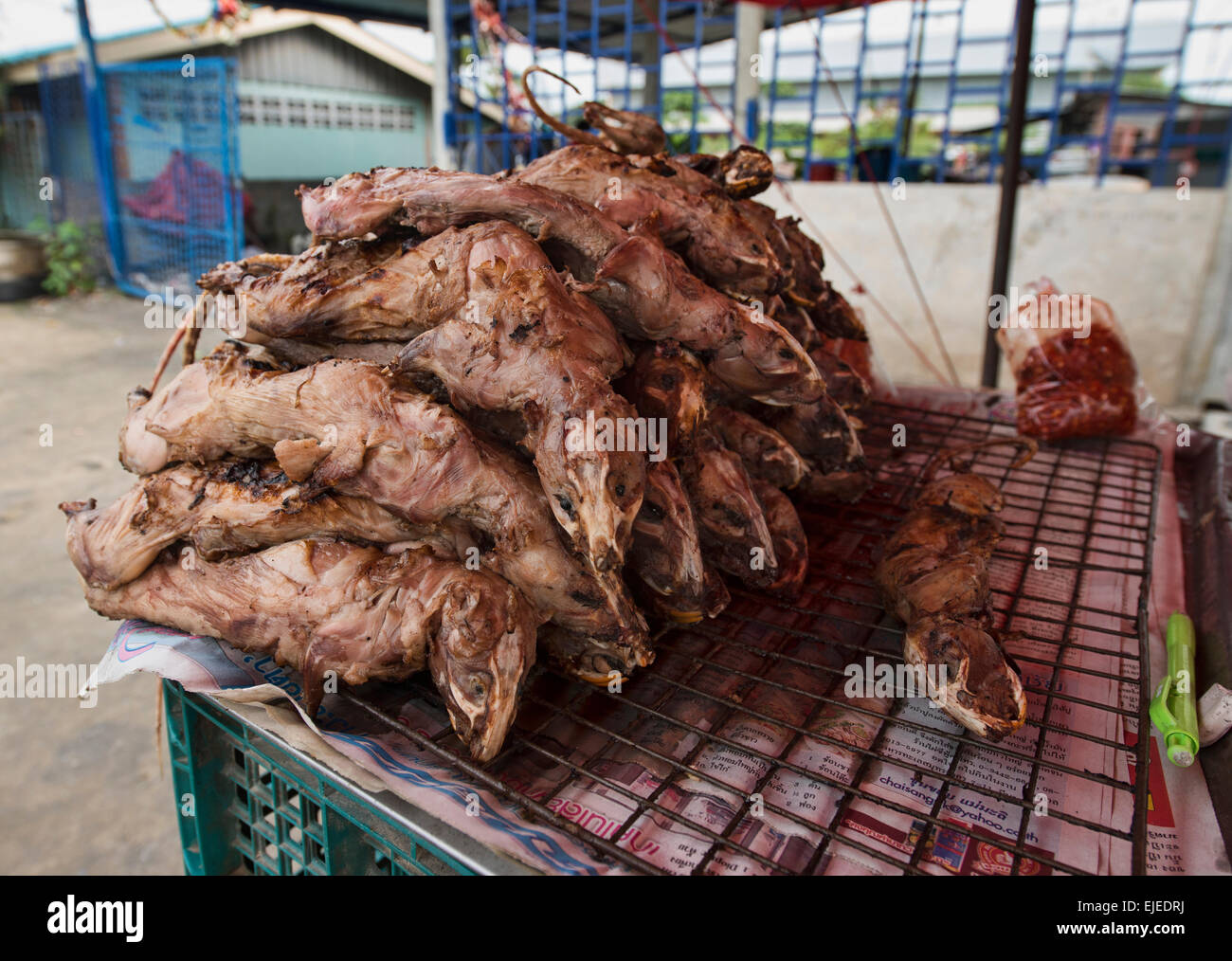 Barbecued rat for sale, Ayutthaya, Thailand Stock Photo - Alamy