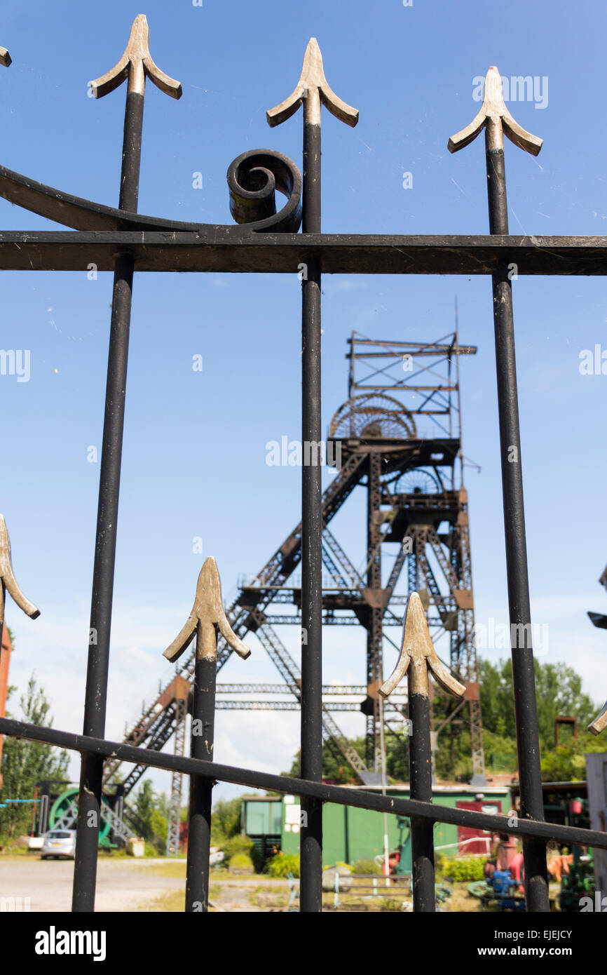 Main gates and pithead winding gear at Astley Green Colliery Museum ...
