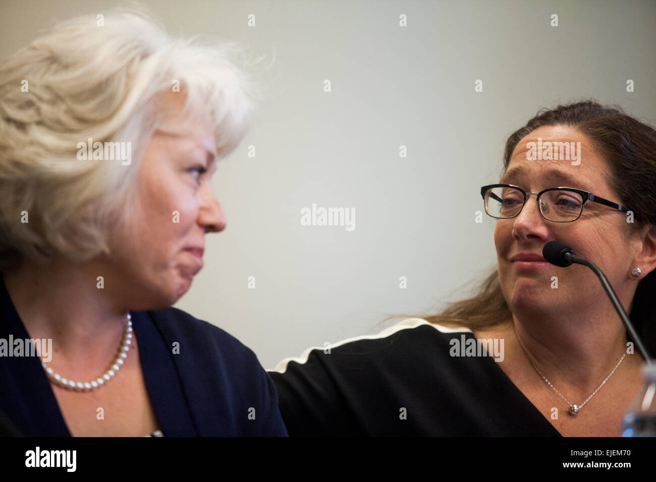Phoenix, Arizona. 24th Mar, 2015. Debra Milke shares a moment with her ...