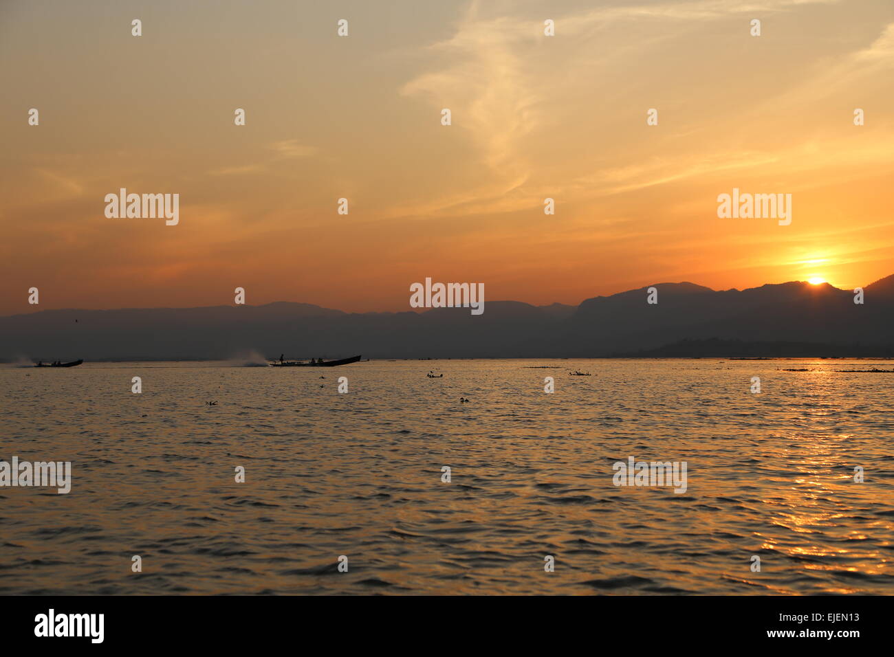 Inle Lake sunset Stock Photo - Alamy