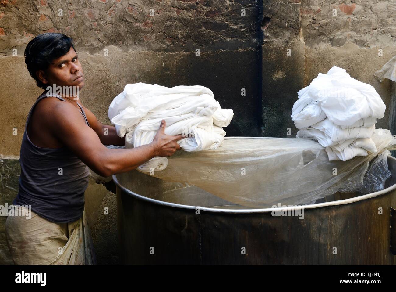 India, Rajasthan, Jaipur, dying textile in a fabric Stock Photo - Alamy
